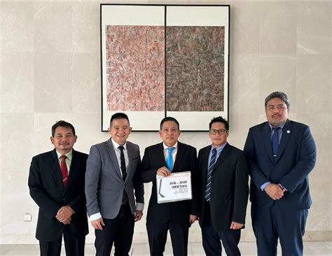 Idham Idris Cfp Rfp Shariah Rfp Auf Linkedin I Literally Look Like I