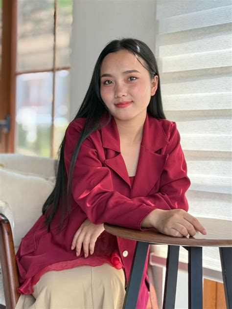 Second Biew Second Biew Added A New Photo