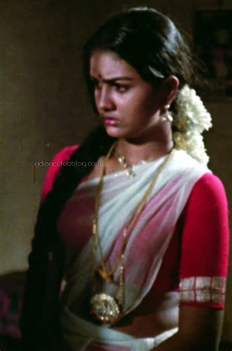 Urvashi Mundhanai Mudichi Tamil 6 Hot Saree Hd Caps