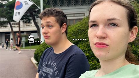 청와대에 처음 가본 여자친구의 남동생과 여자친구 초현실 반응 Youtube