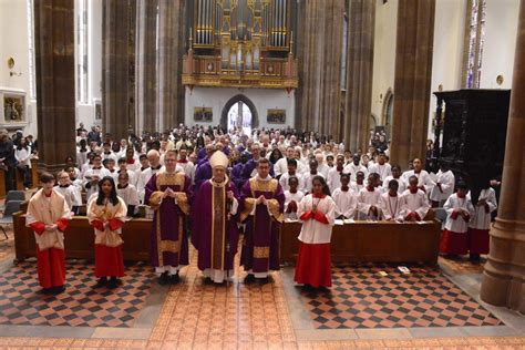 Altar Servers Gather For Special Mass St Chads Cathedral