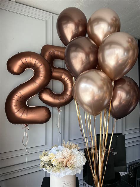 Eye Catching Birthday Balloon Set New York Lumi Balloons