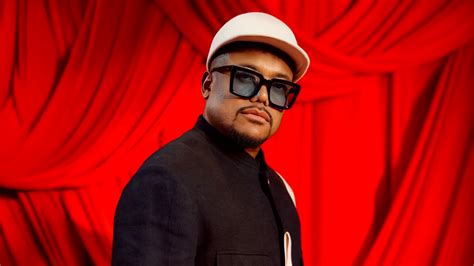Black Eyed Peas Apl De Ap Drops Deliciously Delicate New Single ‘i