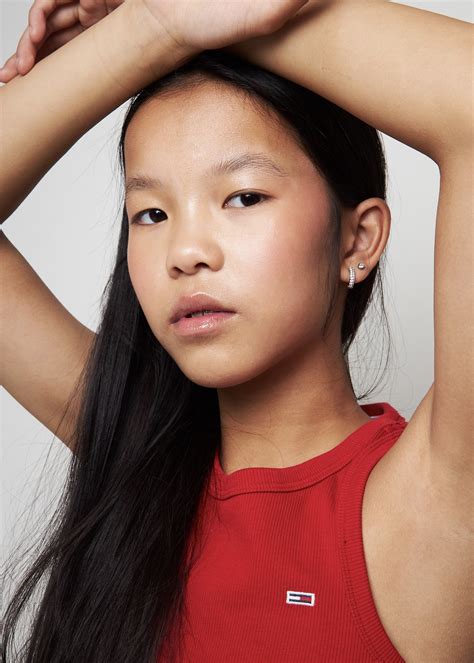 Caitlin The Model Booker