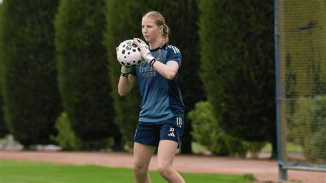 Young Gun Amy Liddiard Young Gun News