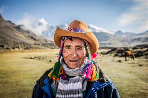 20 000 Indigenas Andinos Fotografías De Stock Fotos E Imágenes Libres De Derechos Istock