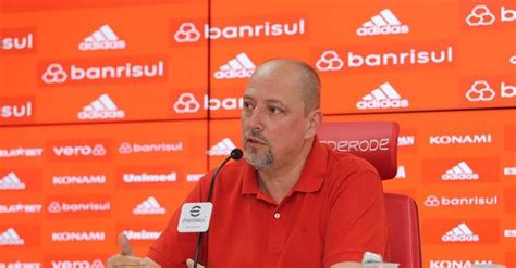 Barcellos Prega Respeito Ao América Mineiro E Vê Apoio Da Torcida Do