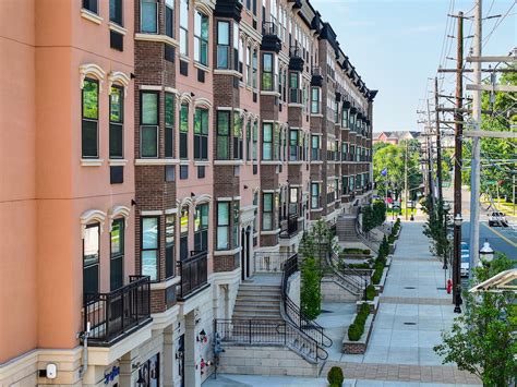 Meridia Brownstones Capodagli