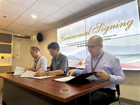 Eeei Signs Mou With Microchip Electrical And Electronics Engineering Institute