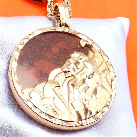 Van Cleef And Arpels Zodiaque 18k Rose Gold Leo Pendant Red Jasper Neckl