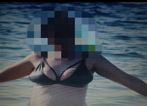 من و همسر جان در سواحل جنوب ایران عکس