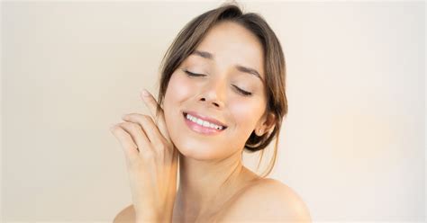 The Difference Between Rf Microneedling And Microneedling