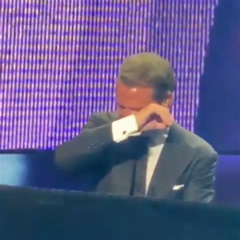 El Llanto De Luis Miguel En Un Concierto En Perú Así Se Mostró El