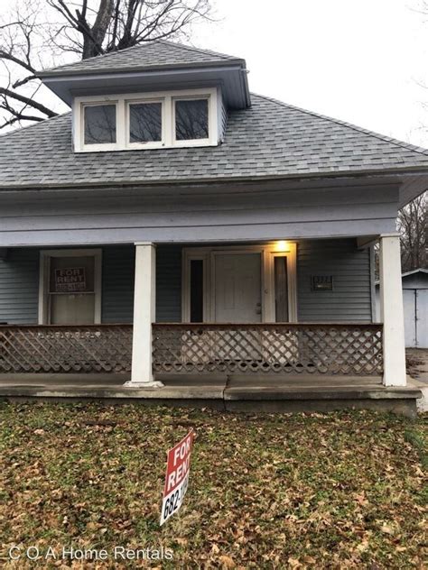 332 N Ash St Wichita Ks 67214 House Rental In Wichita Ks