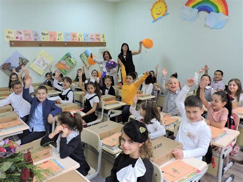 სსიპ სოფიკო ჭიაურელის სახელობის ქალაქ თბილისის N54 საჯარო სკოლა Added A New Photo — With ქეთი