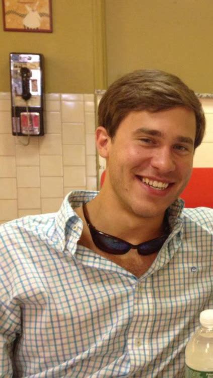 Another Hot Frat Star Want To Serve Him Tumbex