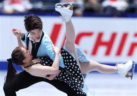 アイスダンスrd フィギュアnhk杯（8日） 写真特集111 毎日新聞