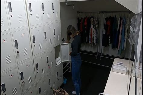 ㊙映像 飲み屋さんの更衣室 やはりtバックでした！ コレクション