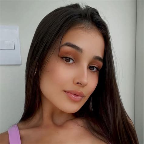 Adrieli Cabral Adrielicabral • Threads Say More