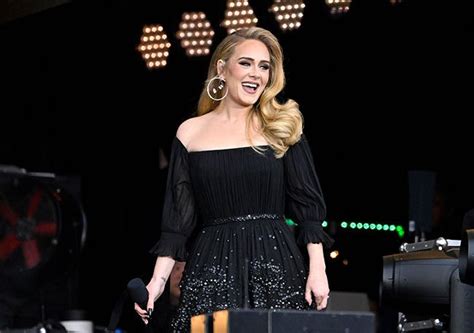 Adele Stuns In Figure Hugging Leggings As She Reveals Feeling Highly Emotional Ahead Of Vegas
