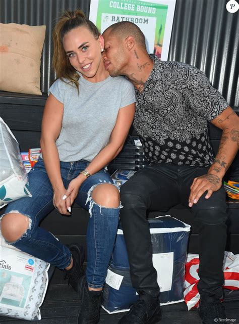Jeremy Meeks Et Chloe Green Amoureux Et Inséparables Pour La Rentrée