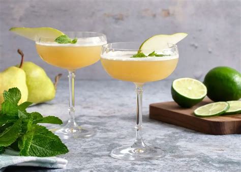 24 Delicious Pear Martini Recipes Exquisite Nummy Recipes