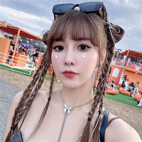 浪live上的小公主⭐牛奶🥛 91 晚上8點開播～ 歡迎大家進來和我