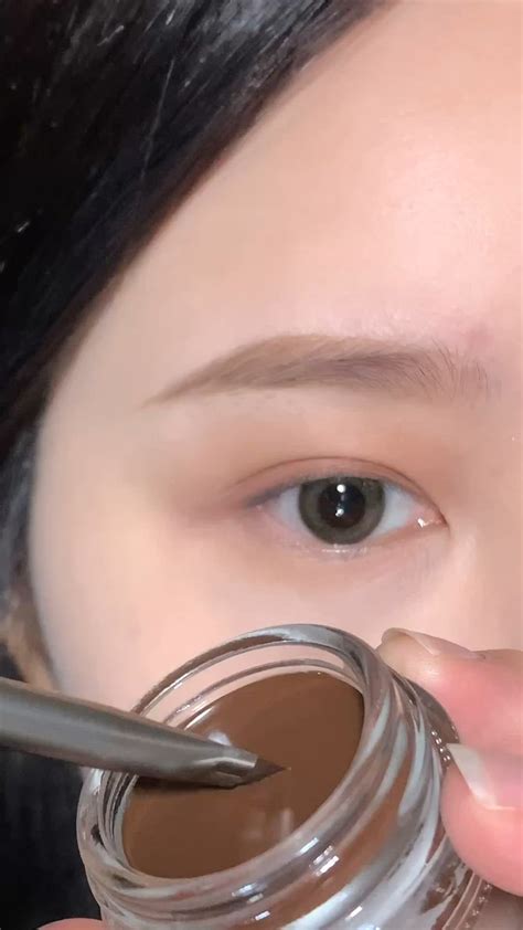 Eyeliner Tutorial For Beginners Eyeliner Eyelinertutorial Eyelinerhack Makeuptutorial Fyp