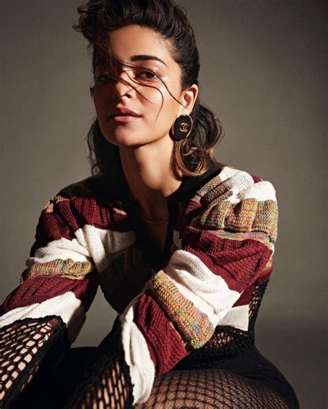 Worldwide Celebrities Eye Makeup Trends To Bookmark Heres Some By Deepika Padukone Hailey