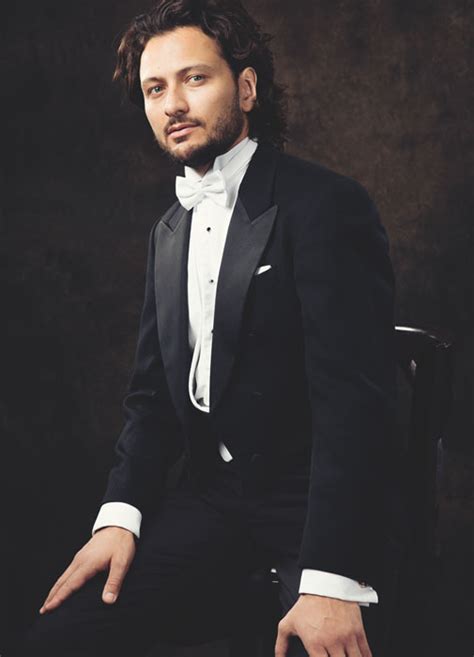 Classical Italian Tenor Hire Classical Singer Book Male Solo Singer Uk