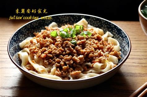 Shaozi Noodles Whistle Noodles Home Cooked Military Village 愛料理