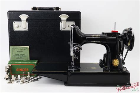 Singer Featherweight 221k Sewing Machine 1952 Eh3733 The Singer