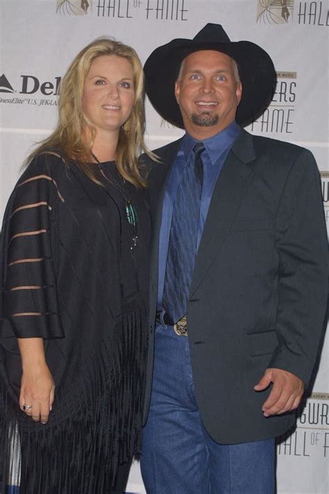 Trisha Yearwood Is Committed To Healthy Living See Weight Loss Transformation Photos