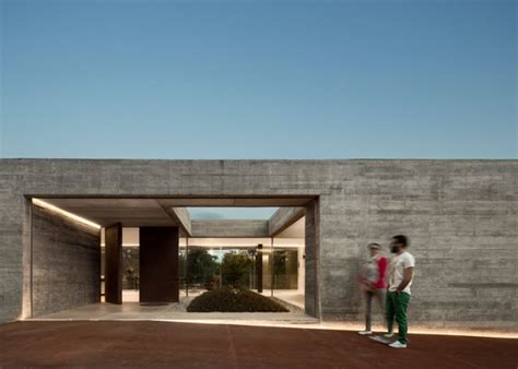 Casa De Sambade By Spaceworkers Stretches Along A Terraced Plot