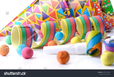 Cotillon Más De 4 140 Fotos De Stock Con Licencia Libres De Regalías Shutterstock