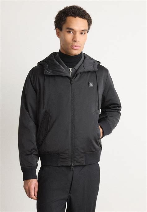 Hugo Bernando Lengva Striukė Black Juoda Zalando Lt