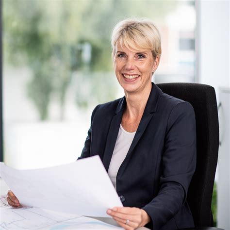 Jobs And Careers At Dlr