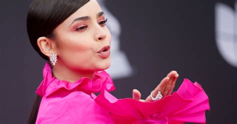 Ella Es Sofía Carson La Actriz Con Raíces Colombianas Que Interpretó El Himno De Los Estados