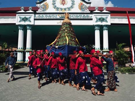 Discover Keraton Yogyakarta History Entrance Tickets And Travel Tips