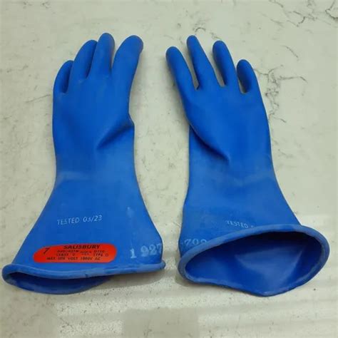 Salisbury E011bl7 Electrical Insulating Gloves Type Ccw Meses Sin