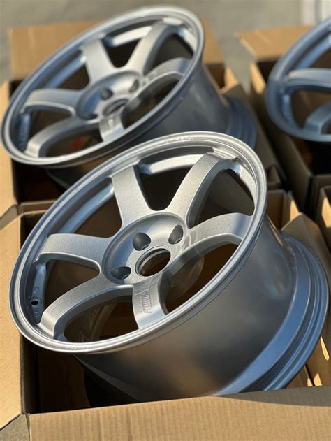 Volk Racing Te37 Saga S Plus 17x9 22 5x1143 Diamond Silver Set