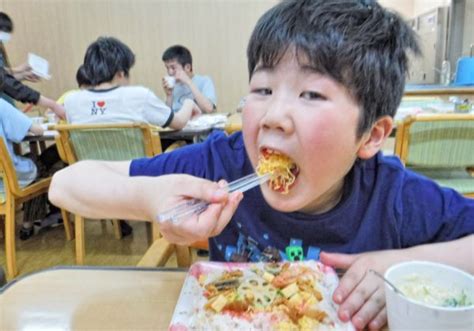 今尾さんからチラシ寿司のご寄贈がありました 社会福祉法人 若草学園