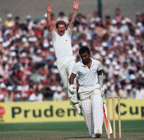 Sunil Gavaskar Walks Back After Being Dismissed By Paul Allott For 25