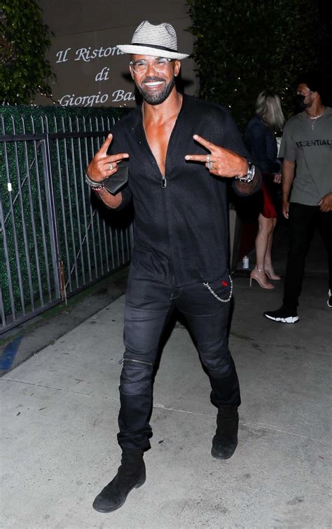 Shemar Moore In A Black Outfit Leaves Giorgio Baldi Restaurant In Santa