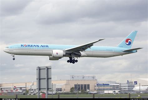 Hl8208 Boeing 777 3b5er Korean Air Marcin Dobek Jetphotos