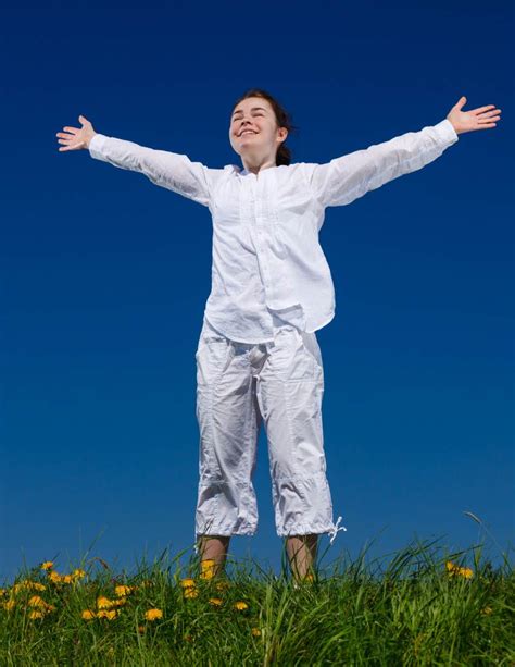 The Counterintuitive Trick Happy People Use To Genuinely Enjoy Their