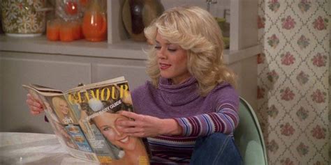 Why That 70s Show Recast Lisa Robin Kellys Laurie Forman