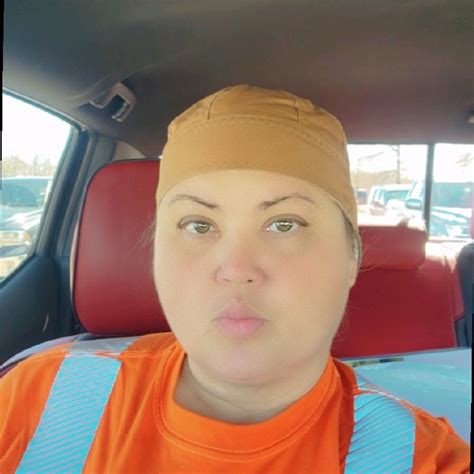 Sue Locklear Traveling Electrician Spark Power ⚡ Linkedin