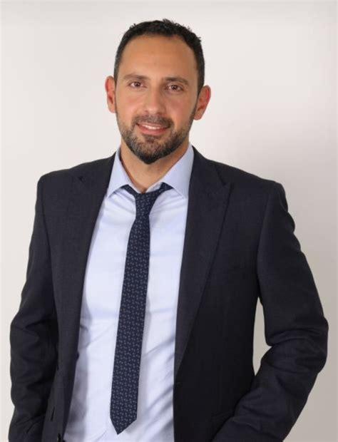 אלי מזוז יתמודד לראשות העיר מוכן למשימה זכות גדולה לשרת את תושבי יבנה