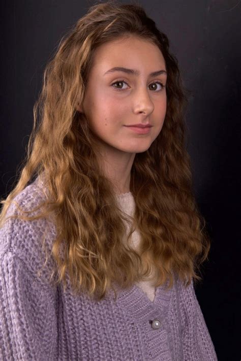 Chloé T Model Jackie Lee